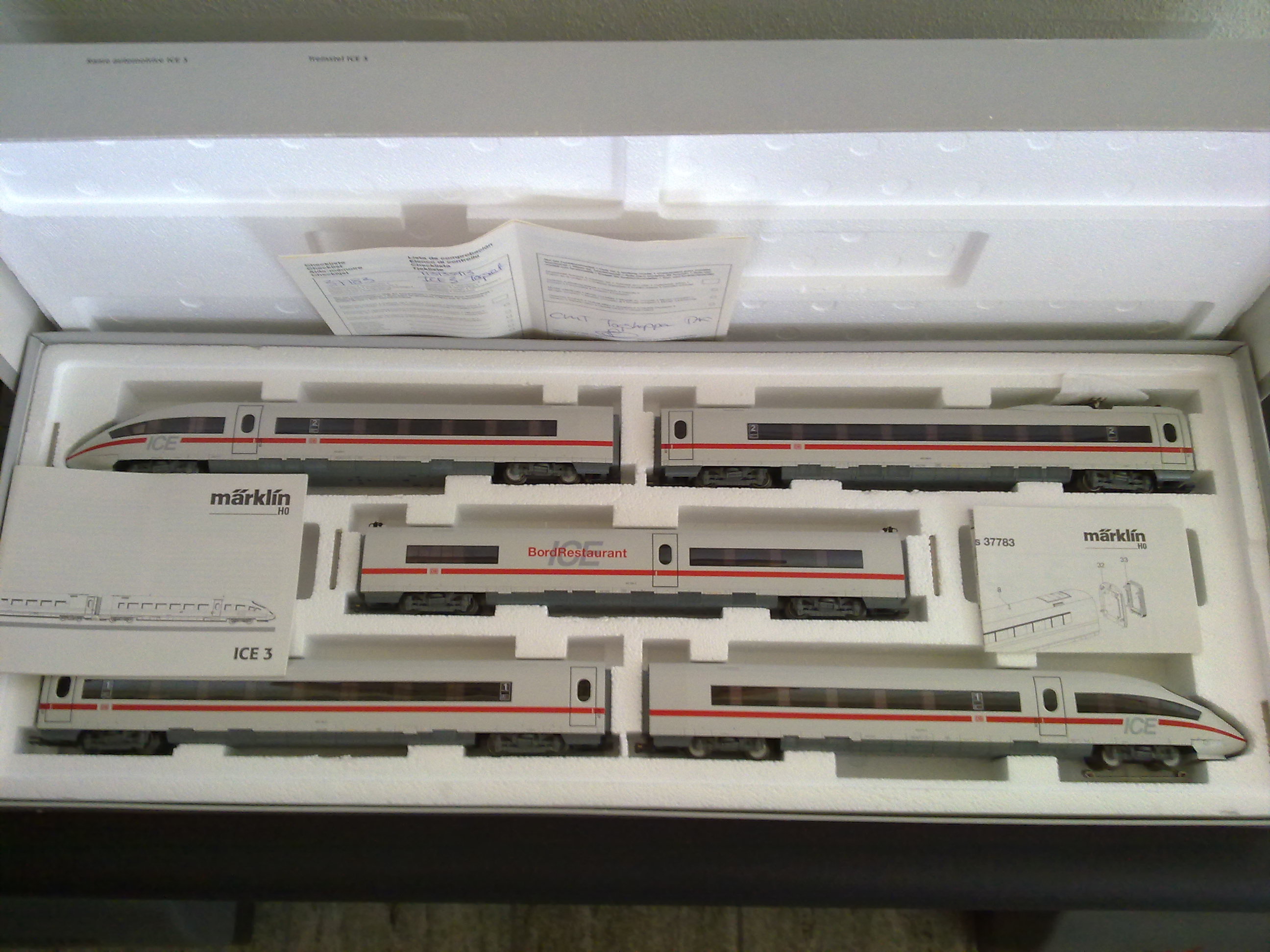 Marklin modeltog, vogne div. biler + Brandstation sælges. - Sporskiftet